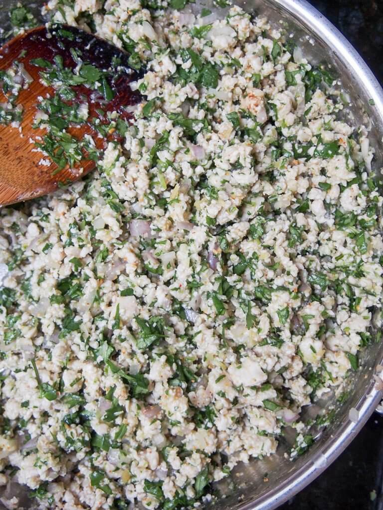 Larp (larb gai, Thai/Laos chicken salad) - Caroline's Cooking
