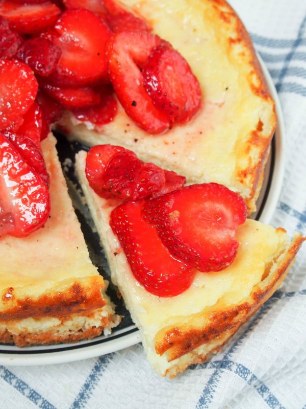 Swedish cheesecake with strawberries (ostkaka) - Caroline's Cooking