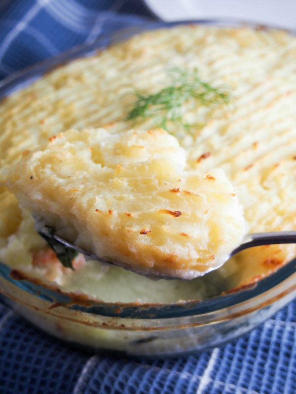 Fish pie (potato-topped fish bake) - Caroline's Cooking