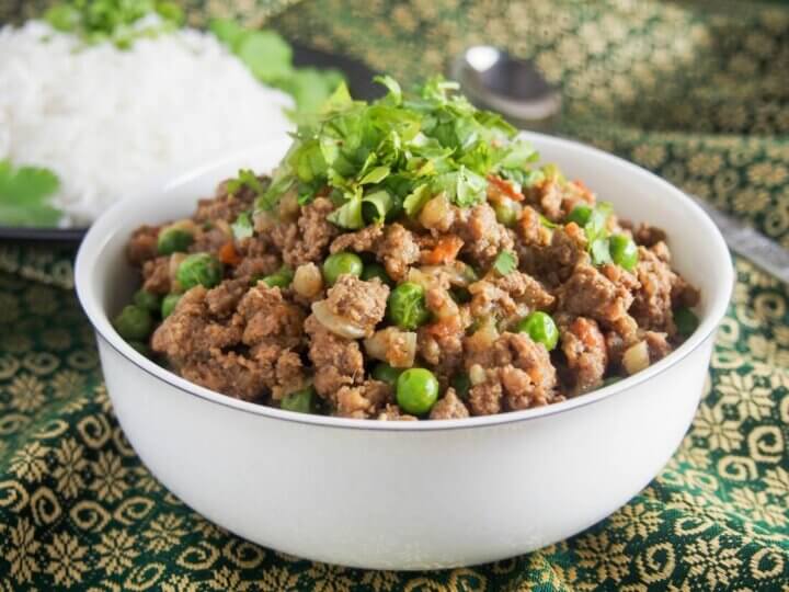 Keema curry (keema matar) - Caroline's Cooking