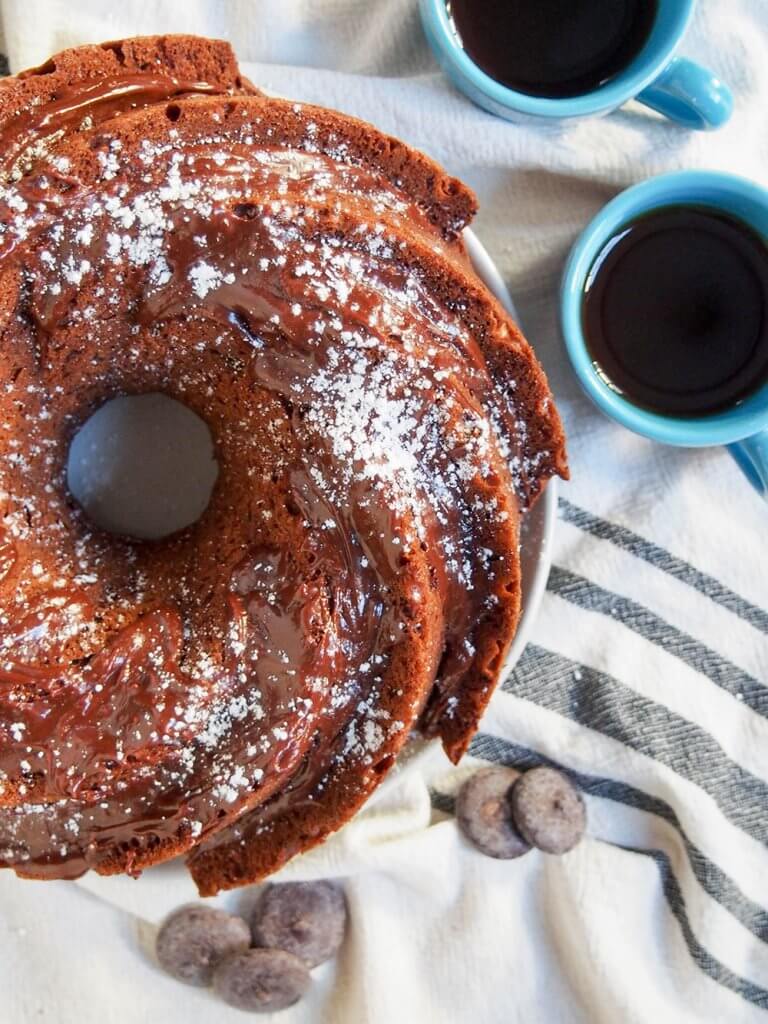 Sour cream mocha cake - Caroline's Cooking
