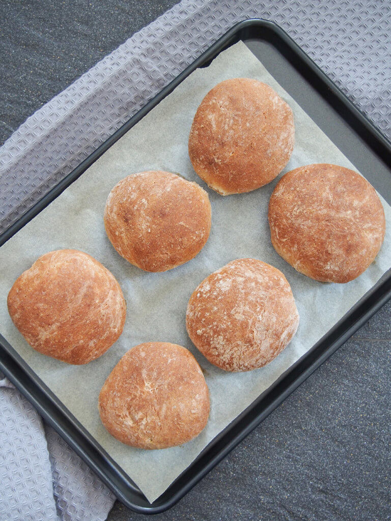 Spelt rolls - Caroline's Cooking