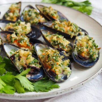 Baked mussels - Caroline's Cooking