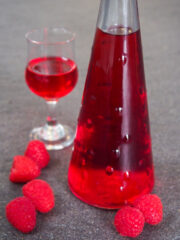 Raspberry liqueur - Caroline's Cooking