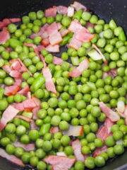 Petits pois à la française - French peas - Caroline's Cooking