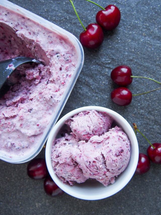 Cherry ice cream (no churn) - Caroline's Cooking