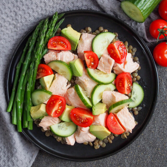 Poached salmon salad - Caroline's Cooking