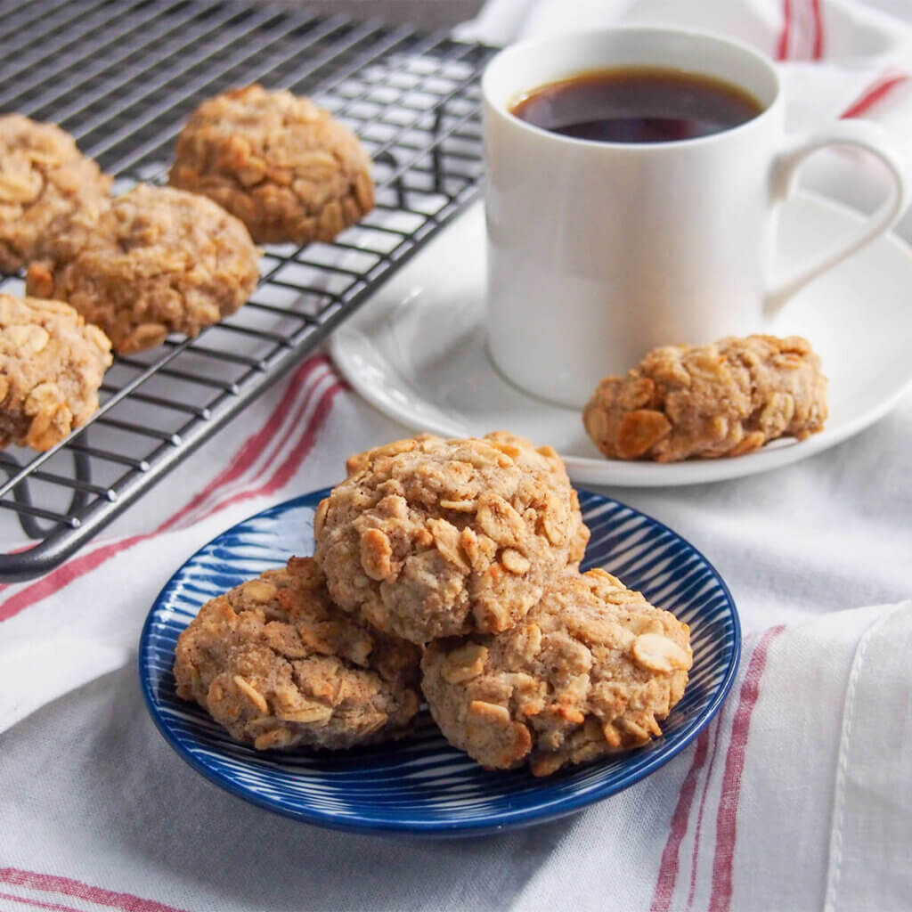 Spiced maple oatmeal cookies - Caroline's Cooking