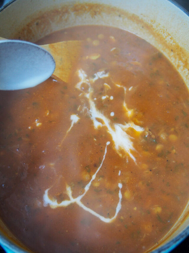 Harira (Moroccan lentil and chickpea soup) - Caroline's Cooking