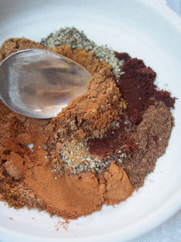 Lebanese seven spice (sabaa baharat) - Caroline's Cooking