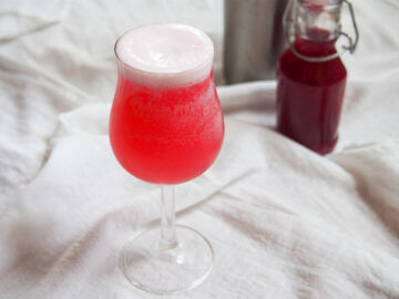 Pink gin fizz - Caroline's Cooking