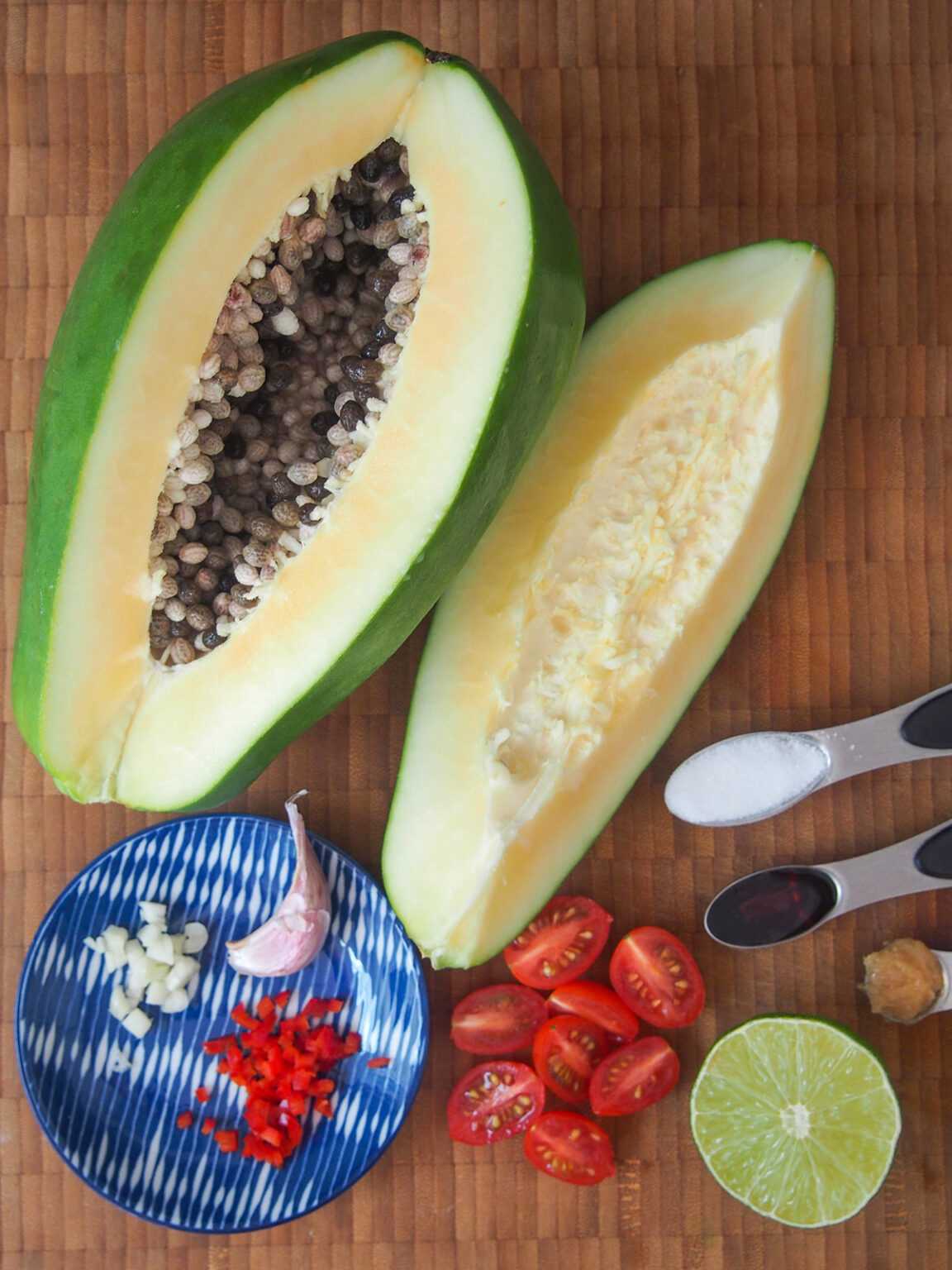 Lao green papaya salad - Caroline's Cooking
