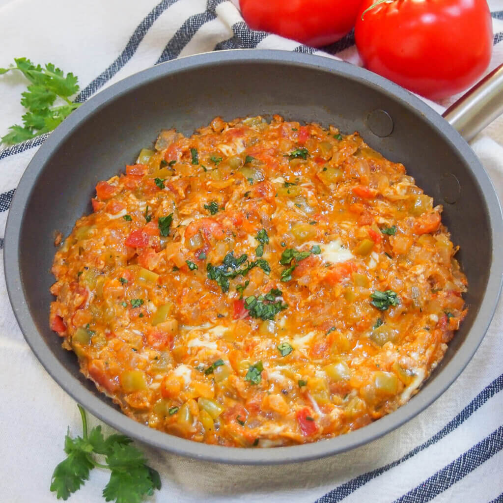 Menemen (Turkish scrambled eggs) - Caroline's Cooking