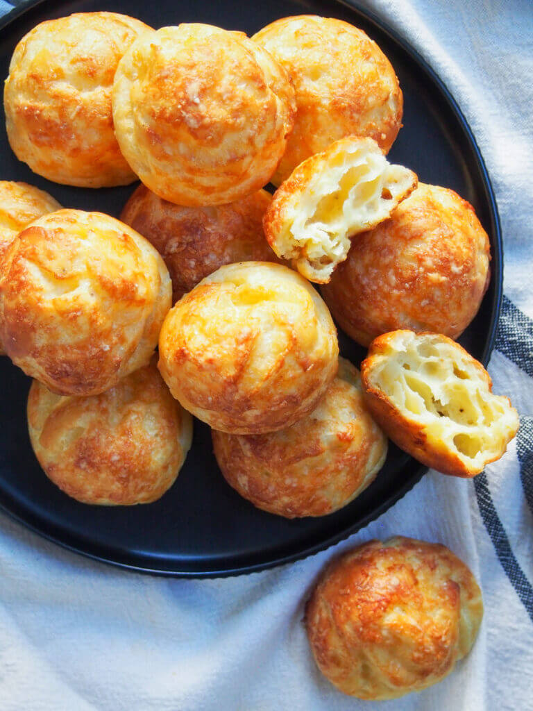 Gougères (French cheese puffs) - Caroline's Cooking