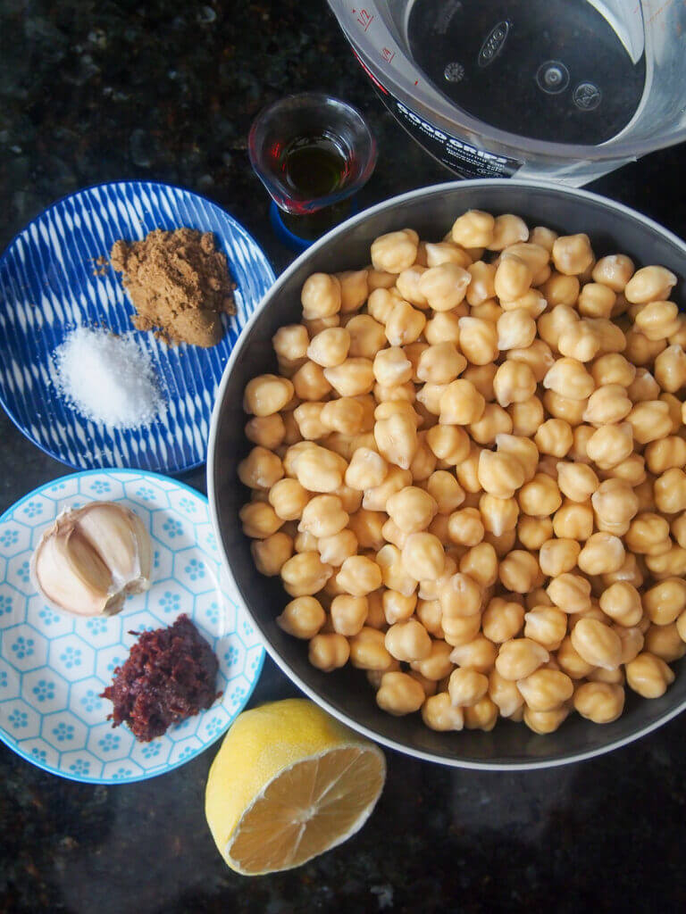 Lablabi - Tunisian chickpea soup/stew - Caroline's Cooking