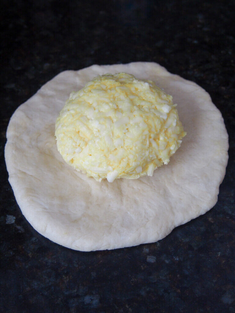Imeruli khachapuri (Georgian cheese filled bread) - Caroline's Cooking