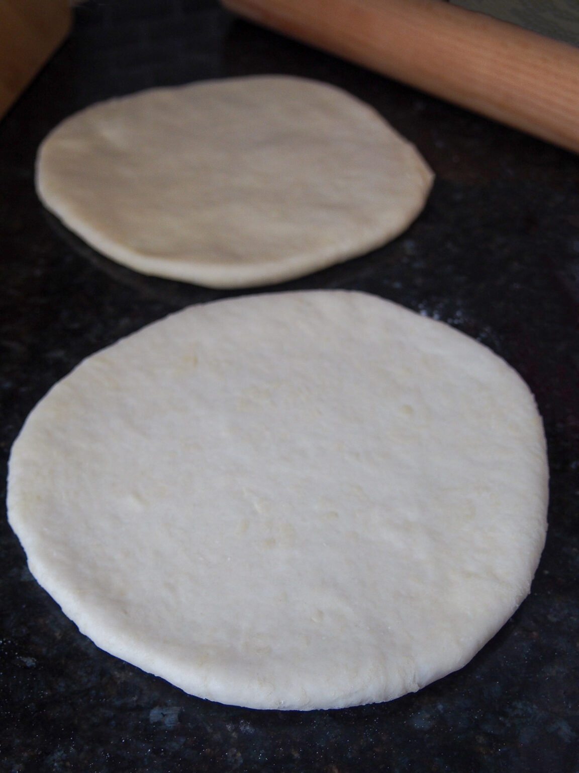 Imeruli khachapuri (Georgian cheese filled bread) - Caroline's Cooking