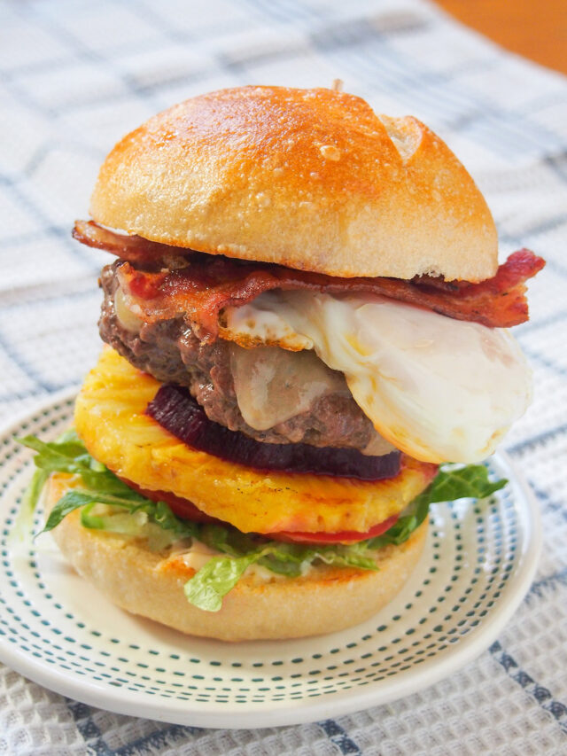 Aussie burger - Caroline's Cooking