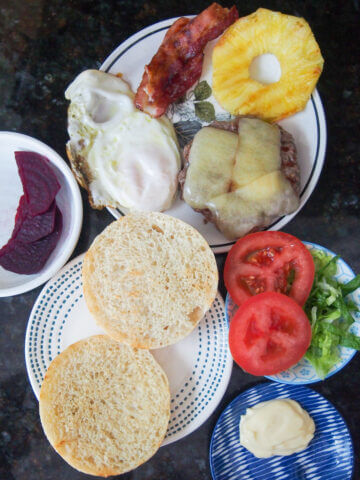Aussie burger - Caroline's Cooking