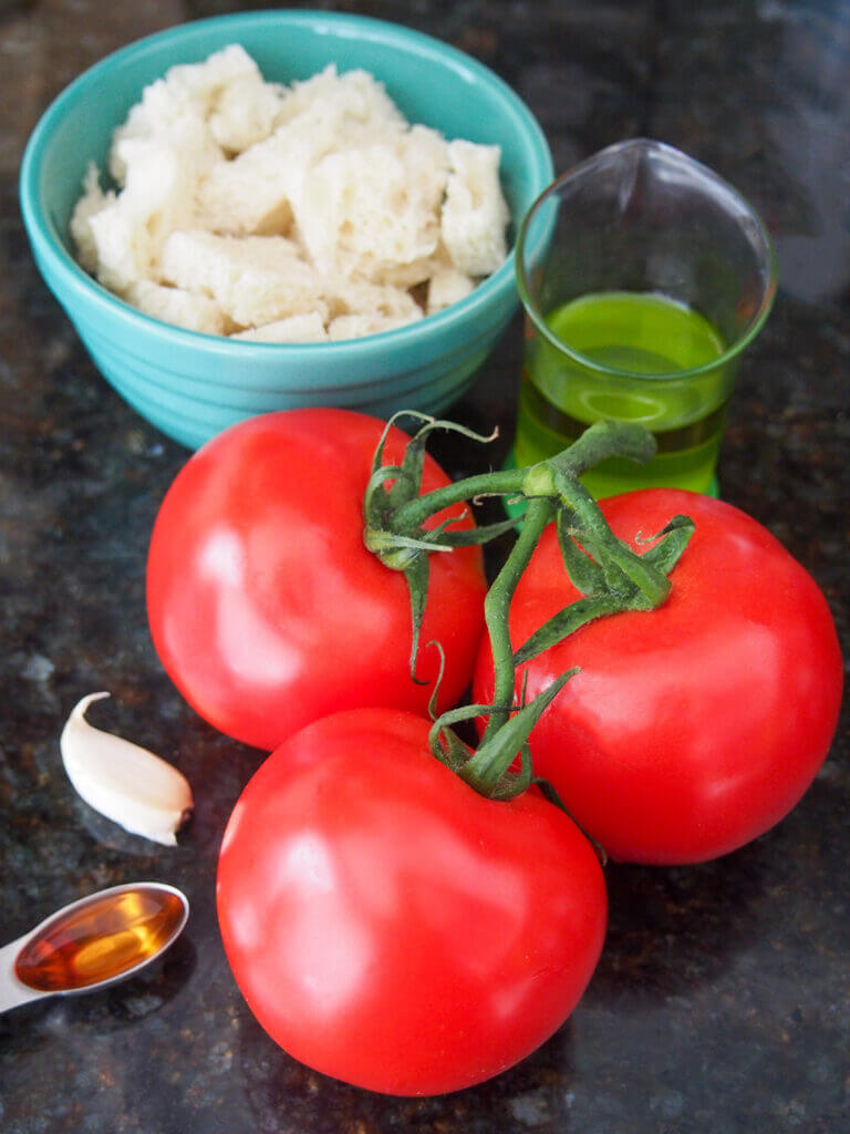 Salmorejo (Spanish cold tomato soup) - Caroline's Cooking