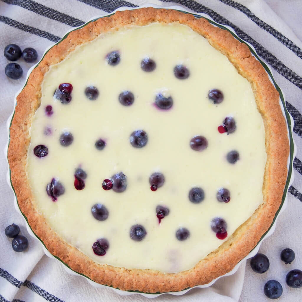 Finnish blueberry pie (Mustikkapiirakka) - Caroline's Cooking