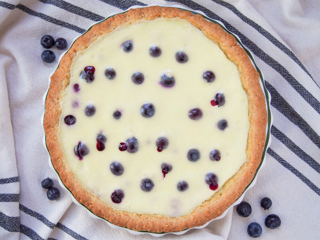 Finnish blueberry pie (Mustikkapiirakka) - Caroline's Cooking