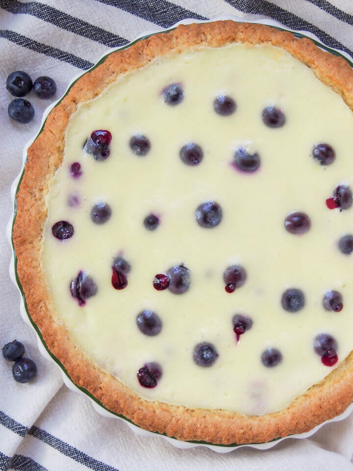 Finnish blueberry pie (Mustikkapiirakka) - Caroline's Cooking
