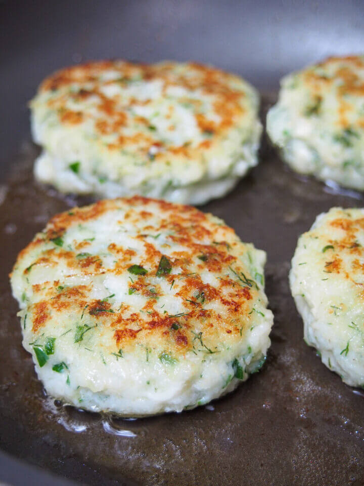 Fiskefrikadeller (Danish fish cakes) - Caroline's Cooking