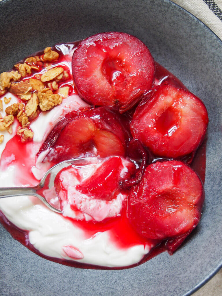 Stewed plums - Caroline's Cooking