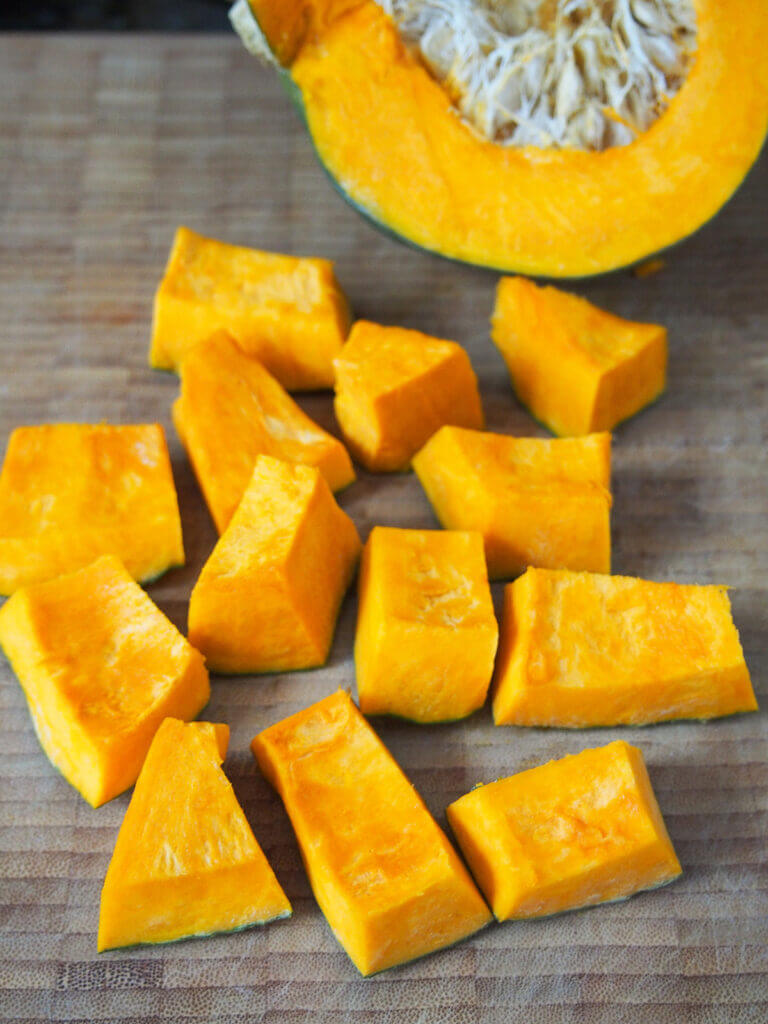 Kabocha no nimono (Japanese simmered squash) - Caroline's Cooking