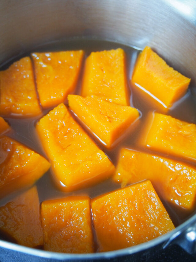 Kabocha no nimono (Japanese simmered squash) - Caroline's Cooking
