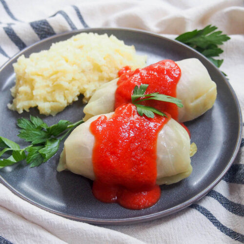 Gołąbki (golabki) - Polish stuffed cabbage rolls - Caroline's Cooking