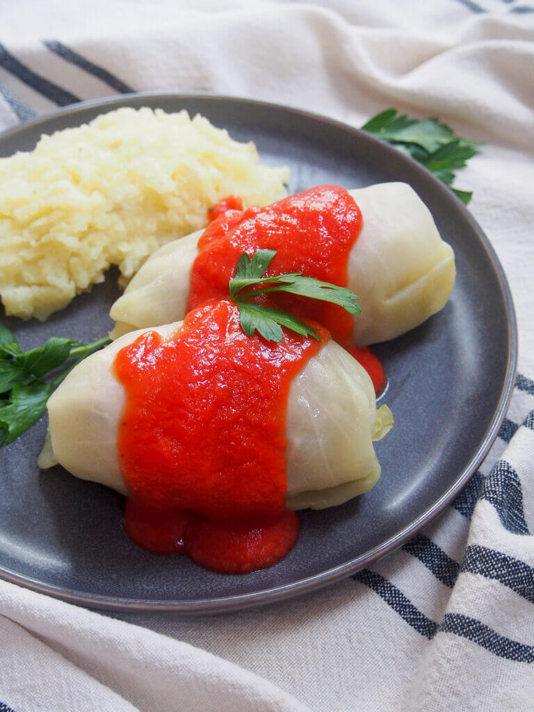 Gołąbki (golabki) - Polish stuffed cabbage rolls - Caroline's Cooking