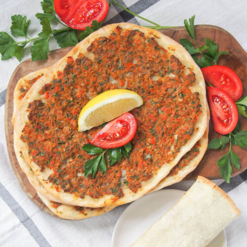Lahmacun - Turkish pizza/flatbread - Caroline's Cooking