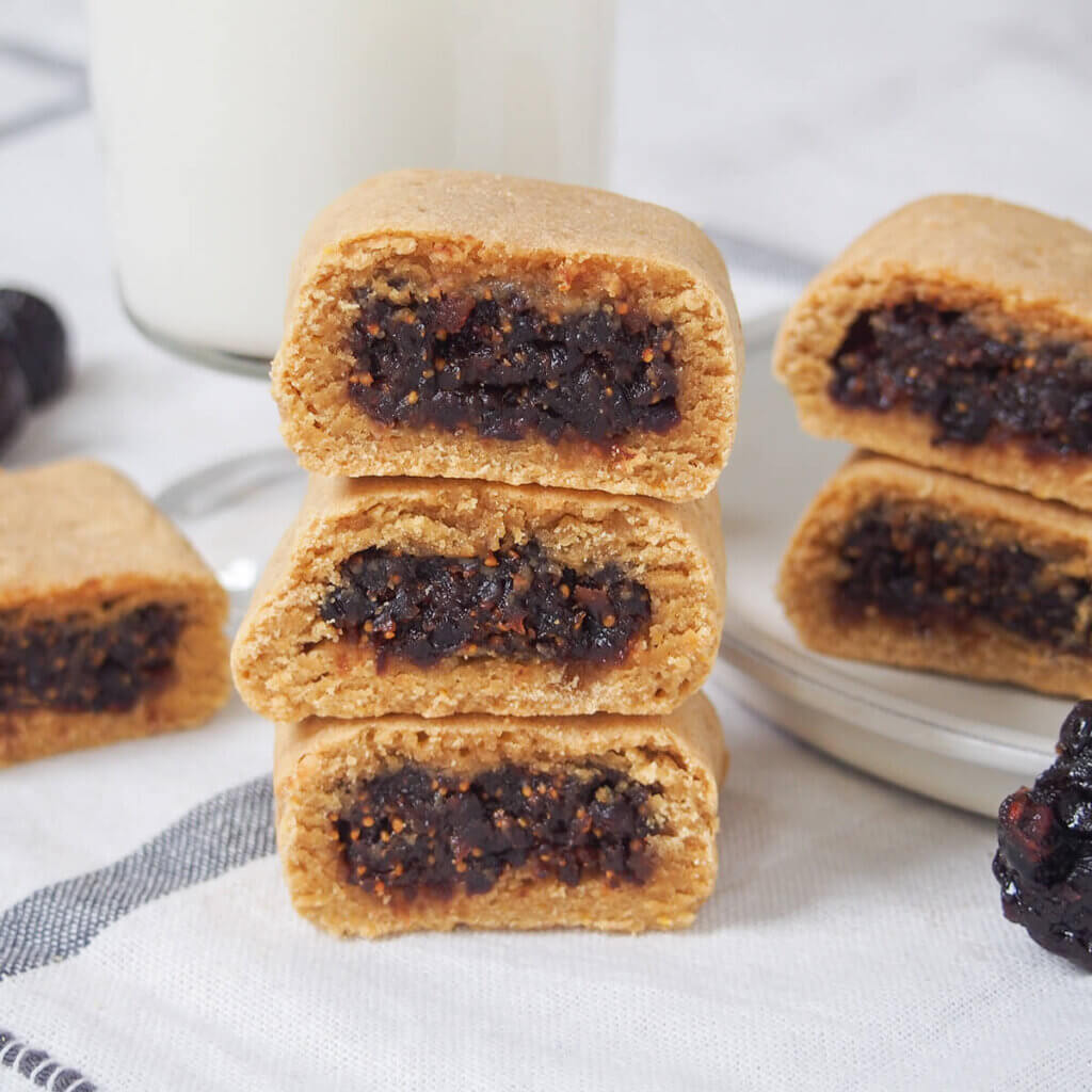 Homemade fig Newtons - Caroline's Cooking