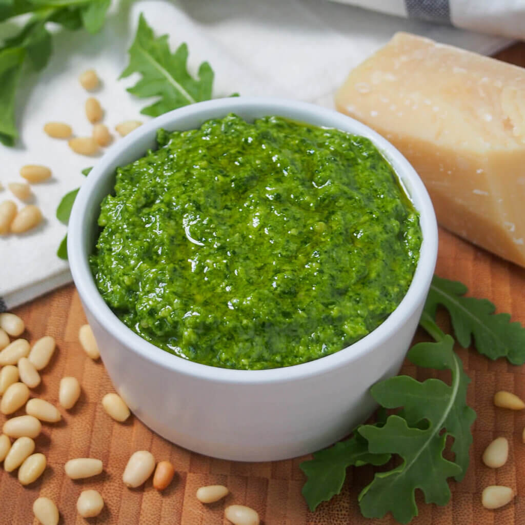 Arugula pesto (rocket pesto) - Caroline's Cooking