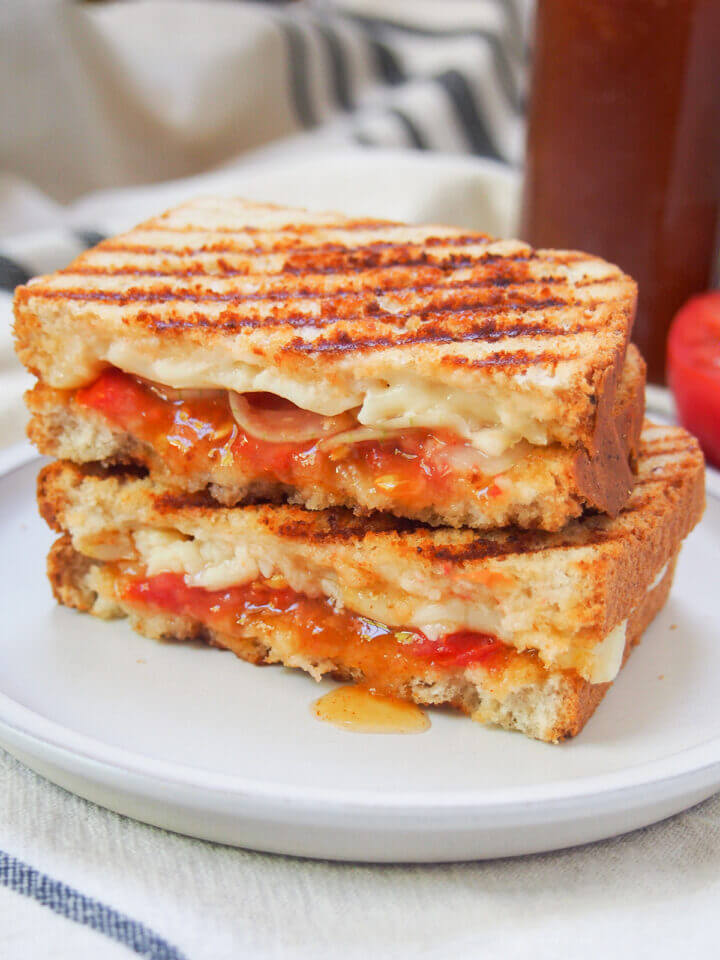 Braaibroodjie - South African grilled cheese sandwich - Caroline's Cooking