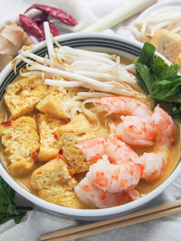 Singapore laksa - Caroline's Cooking