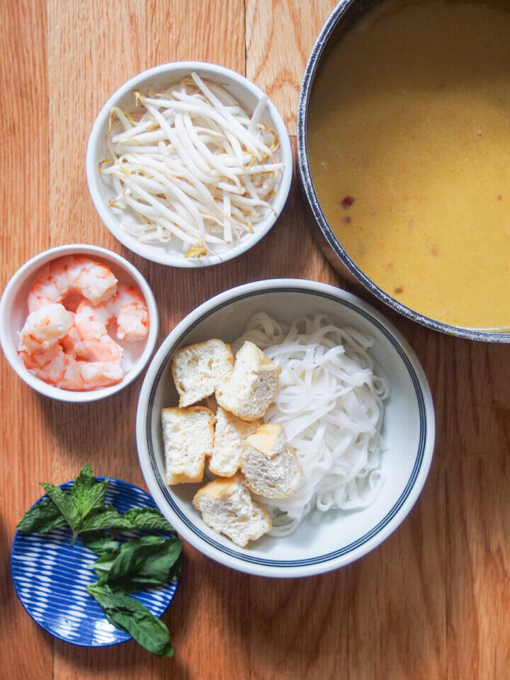 Singapore laksa - Caroline's Cooking