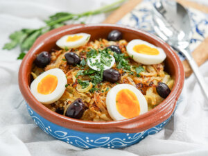 Bacalhau à Gomes de Sá (Portuguese salt cod casserole) - Caroline's Cooking