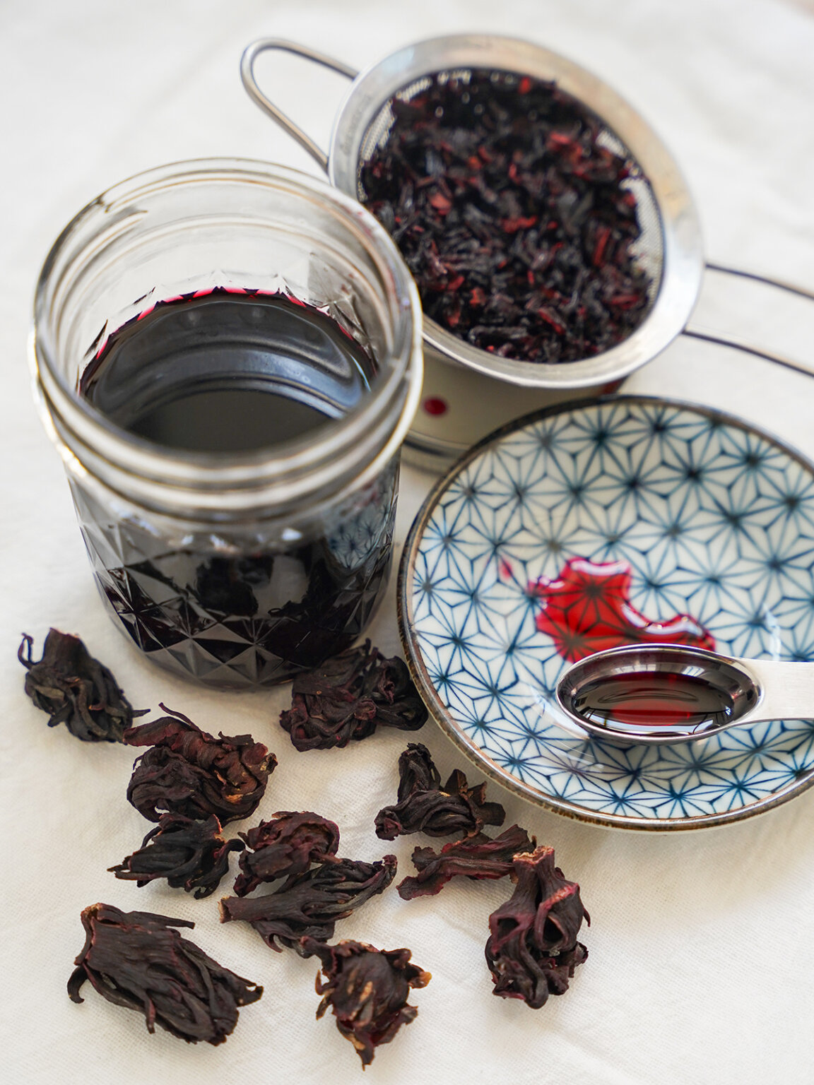 Hibiscus syrup - Caroline's Cooking