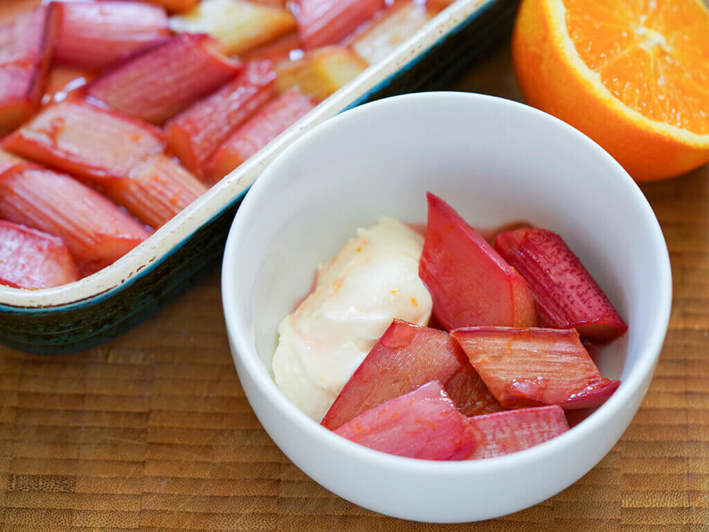 Roasted rhubarb - Caroline's Cooking