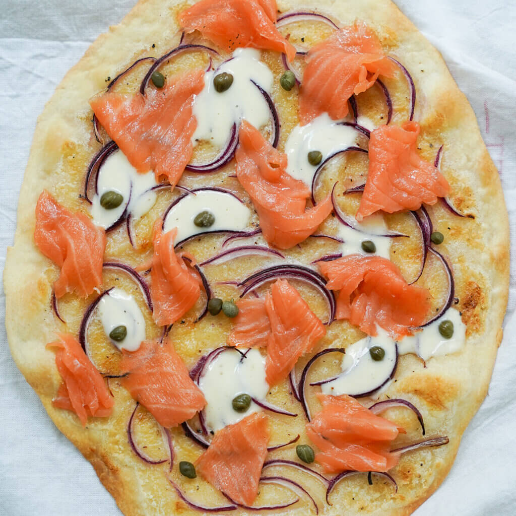 Smoked salmon pizza - Caroline's Cooking