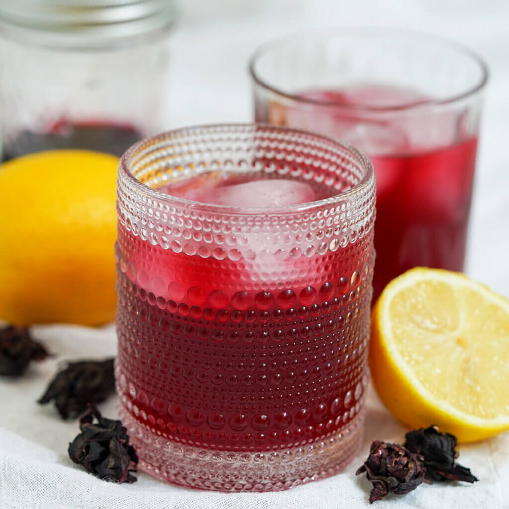 Hibiscus lemonade - Caroline's Cooking