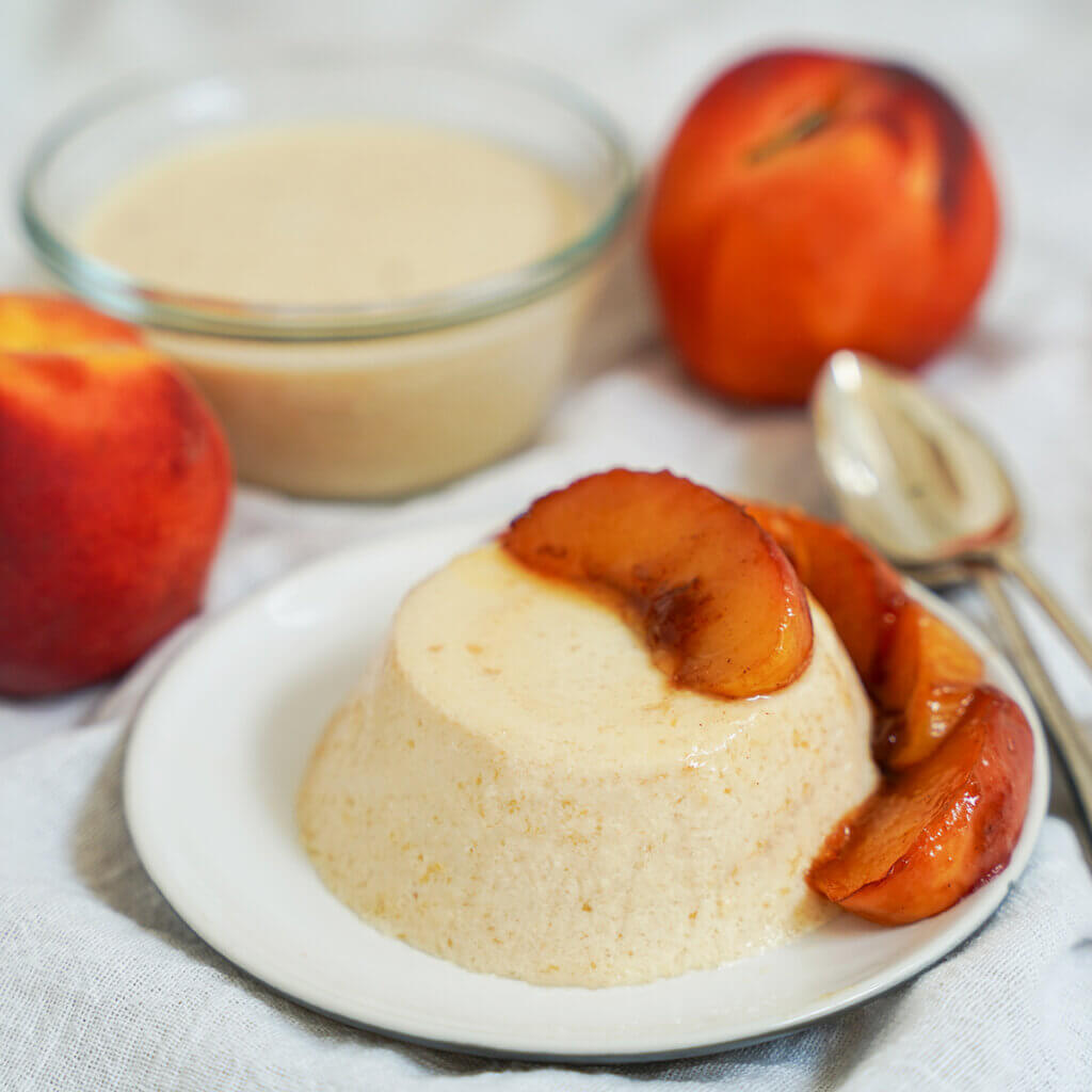 Peach panna cotta - Caroline's Cooking